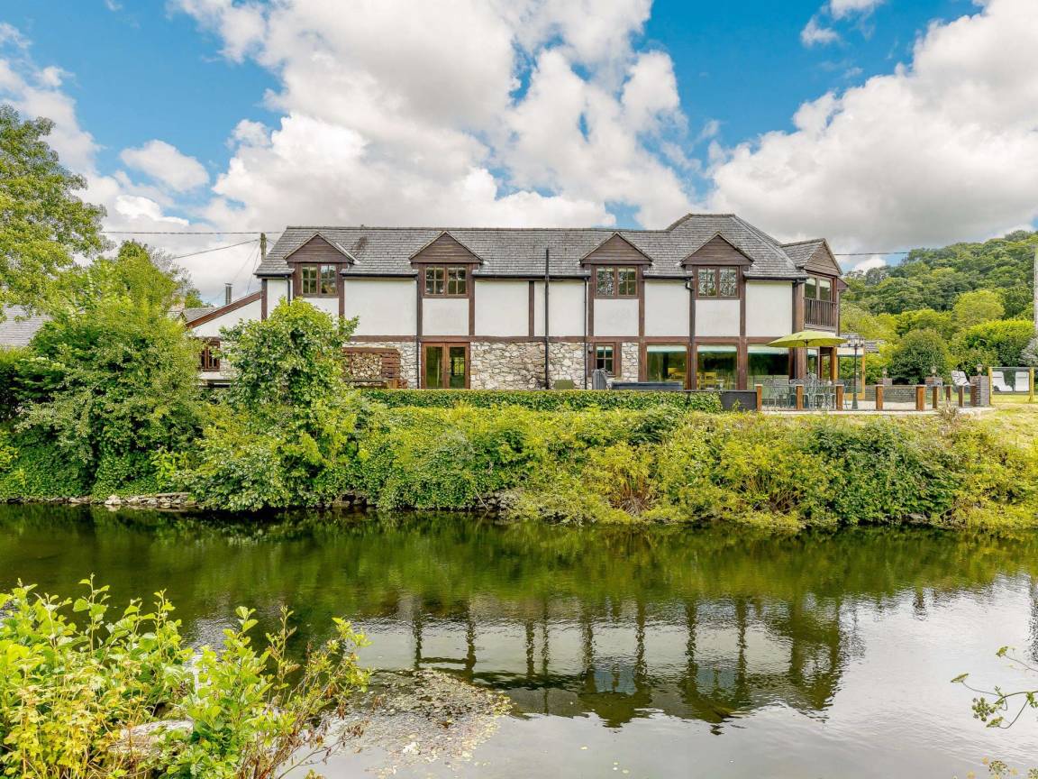 Cottage ∙ 4 Bedrooms ∙ 8 Guests - Oswestry