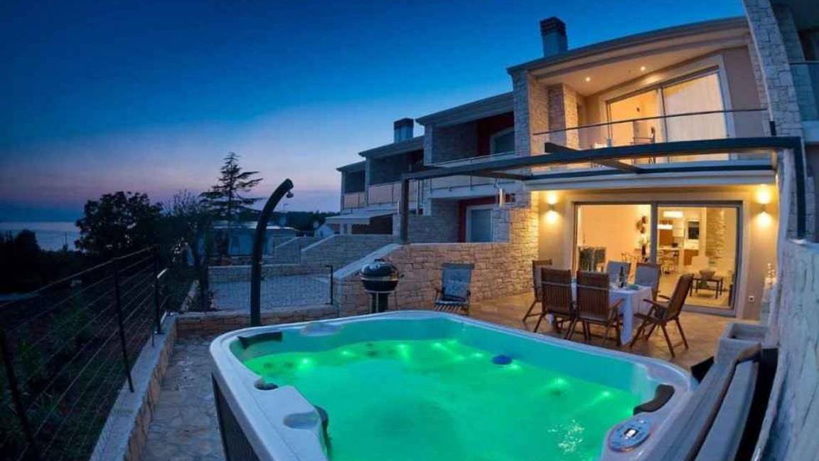 160 M² Huis ∙ 3 Slaapkamers ∙ 6 Gasten - Umag