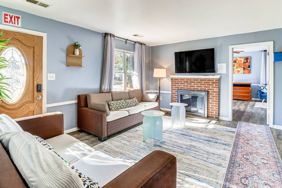 128 M² House ∙ 3 Bedrooms ∙ 8 Guests - Mount Rainier, MD