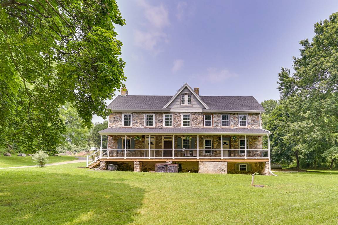 270 M² House ∙ 7 Bedrooms ∙ 15 Guests - Pennsylvania