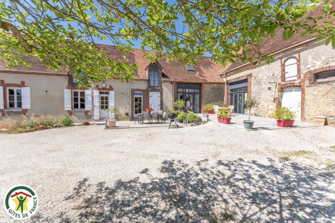 165 M² Gîte ∙ 3 Chambres ∙ 6 Personnes - Marne