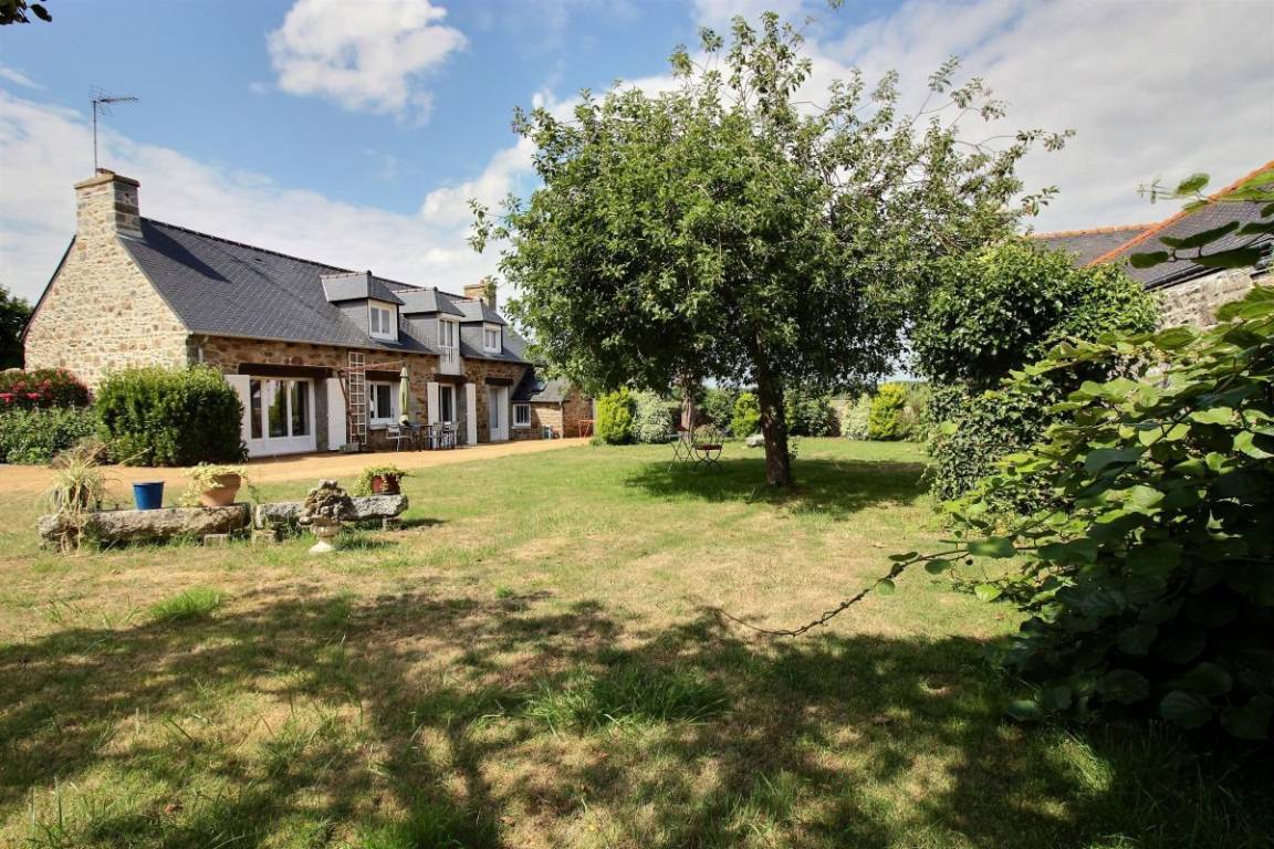 105 M² Gîte ∙ 3 Chambres ∙ 6 Personnes - Yffiniac