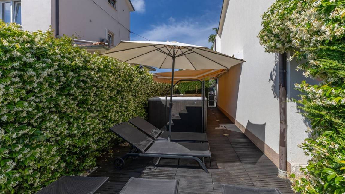 330 M² Appartement ∙ 4 Chambres ∙ 10 Personnes - Poreč
