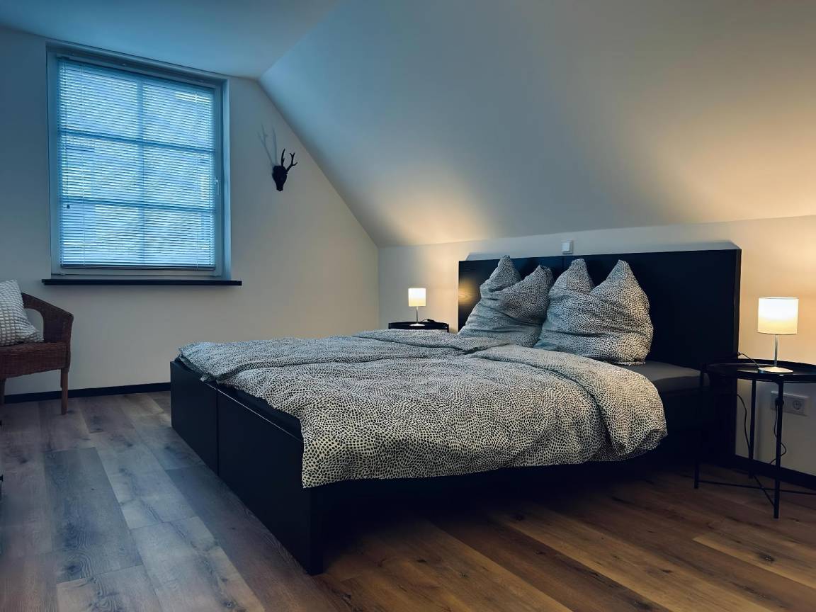 130 M² Apartamento ∙ 4 Habitaciones ∙ 8 Huéspedes - Nordhorn