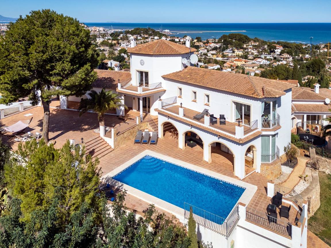 500 M² Villa ∙ 6 Habitaciones ∙ 12 Huéspedes - Denia