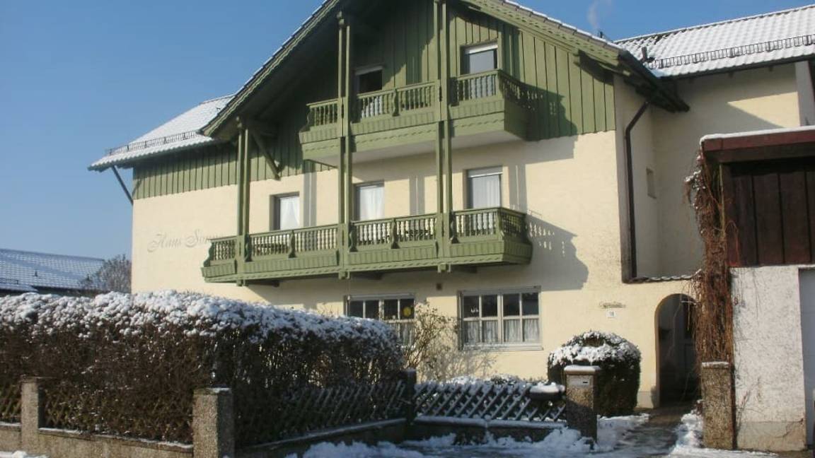 38 M² Ferienwohnung ∙ 1 Schlafzimmer ∙ 2 Gäste - Pocking