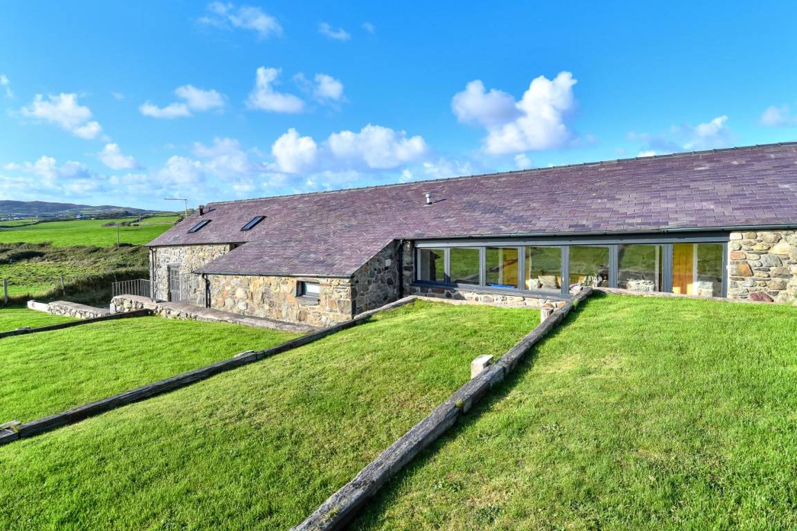 Cottage ∙ 4 Bedrooms ∙ 8 Guests - Aberdaron