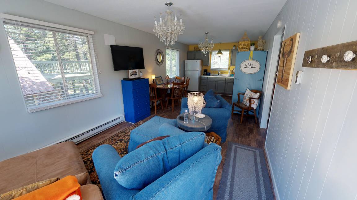Cabin ∙ 2 Bedrooms ∙ 4 Guests - Taos Ski Valley, NM