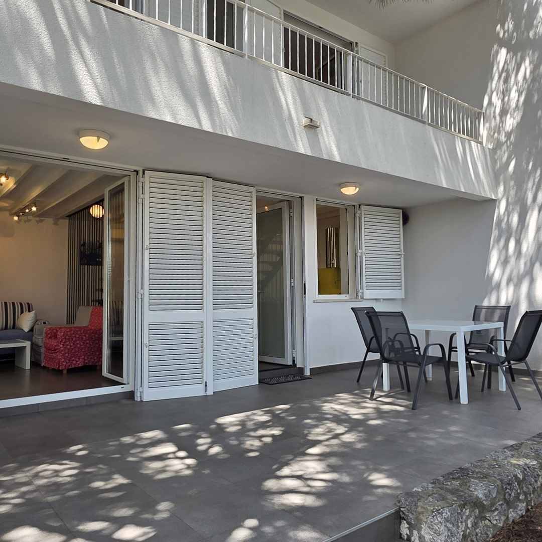 70 M² Ferienhaus ∙ 2 Schlafzimmer ∙ 5 Gäste - Baška