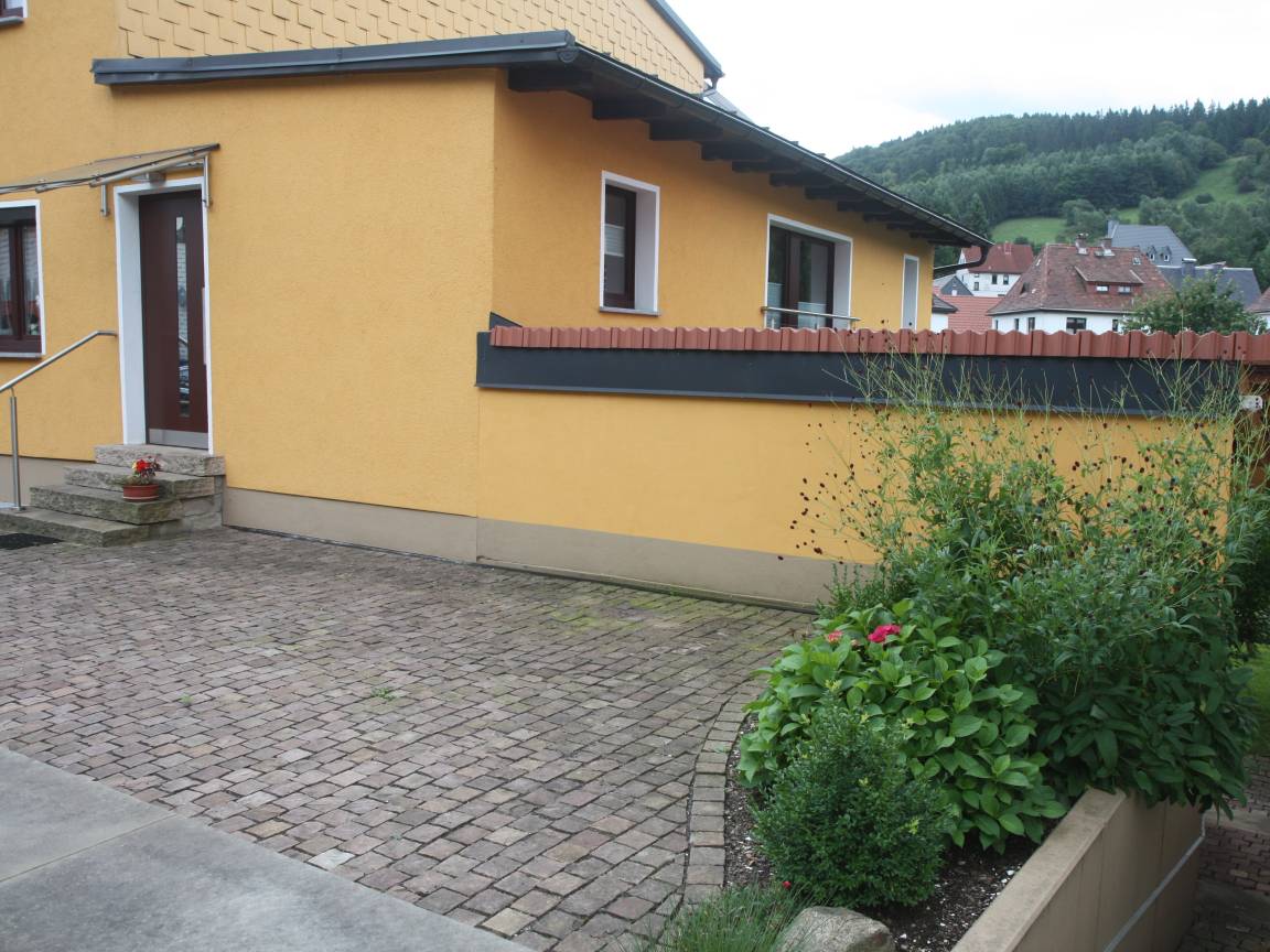 40 M² Ferienwohnung ∙ 1 Schlafzimmer ∙ 2 Gäste - Bad Tabarz