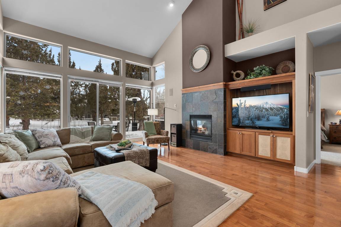 125 M² House ∙ 2 Bedrooms ∙ 4 Guests - Eagle Crest, OR