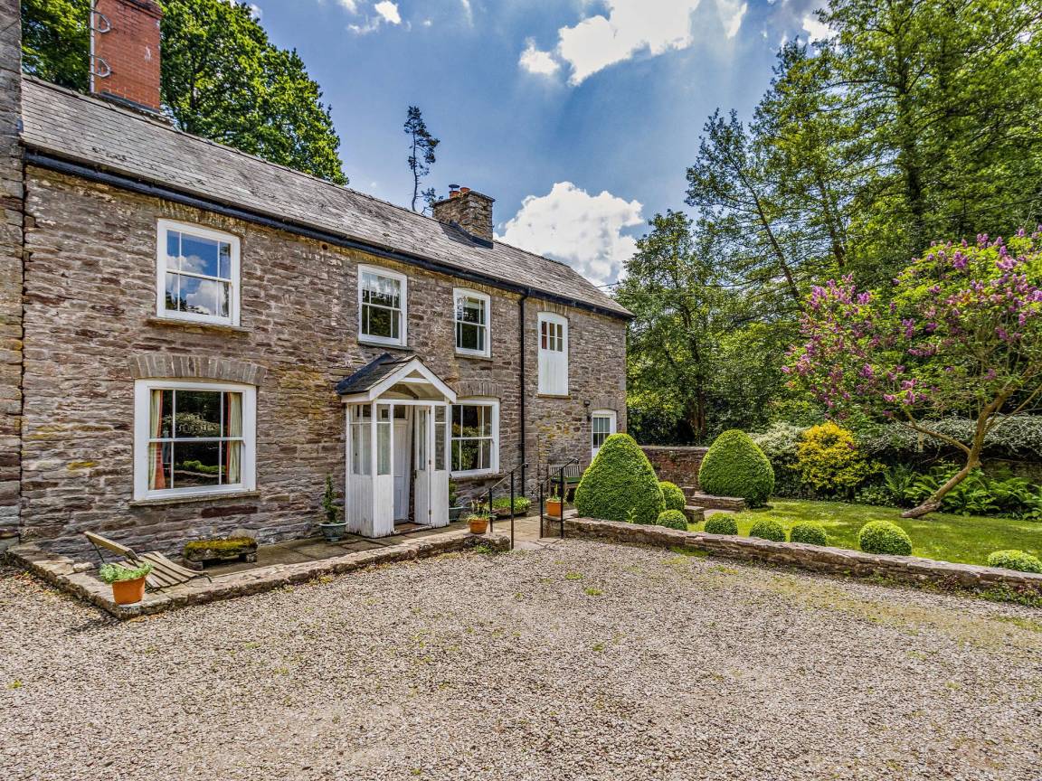 Cottage ∙ 4 Bedrooms ∙ 7 Guests - Hay-on-Wye