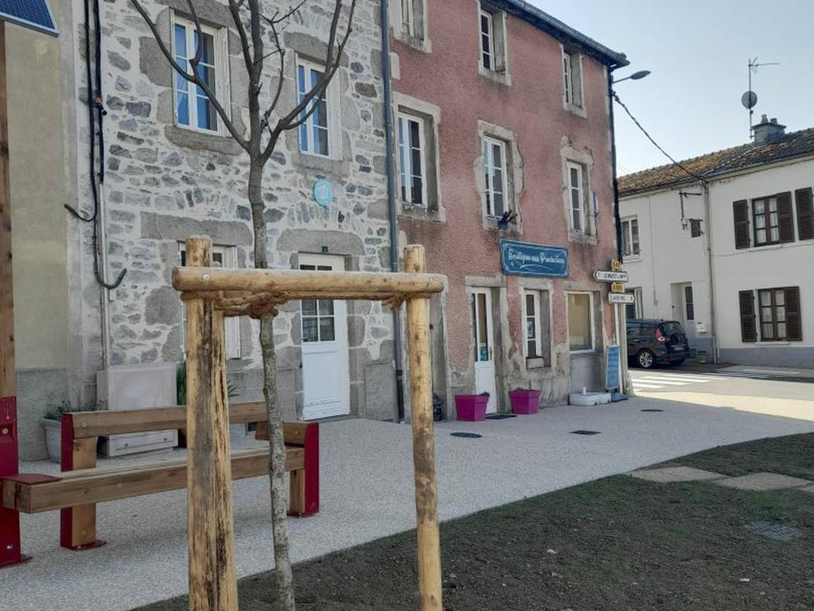 93 M² Cottage ∙ 3 Chambres ∙ 6 Personnes - Auvergne