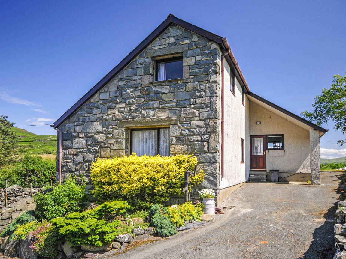 Cottage ∙ 3 Bedrooms ∙ 6 Guests - Beddgelert