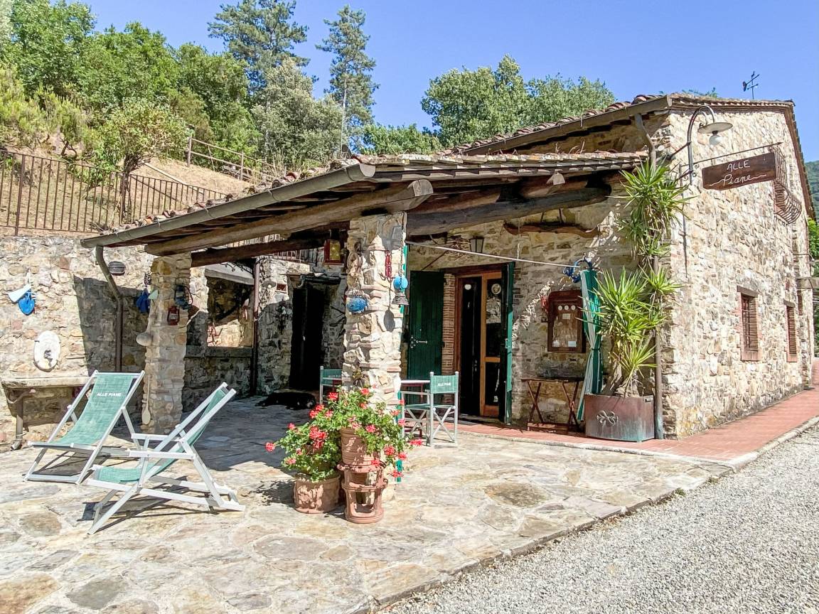 55 M² House ∙ 1 Bedroom ∙ 4 Guests - Lucca