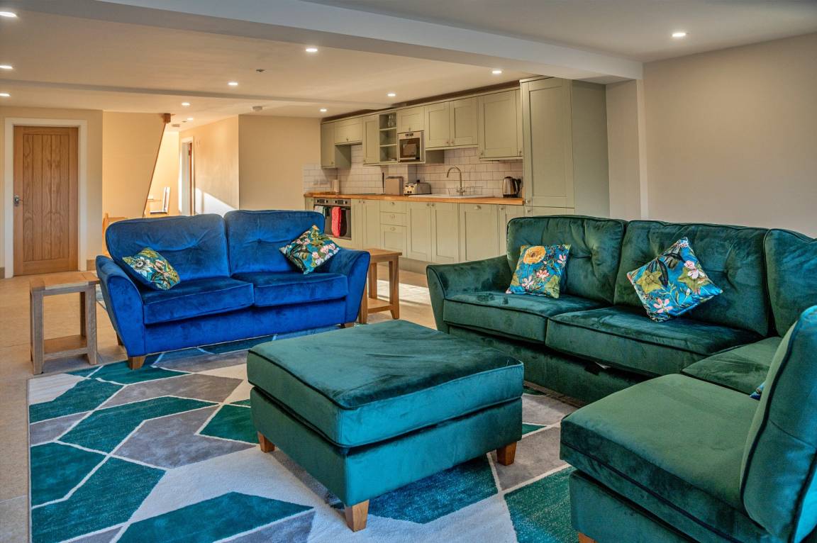 180 M² Cottage ∙ 4 Bedrooms ∙ 8 Guests - Burford, UK