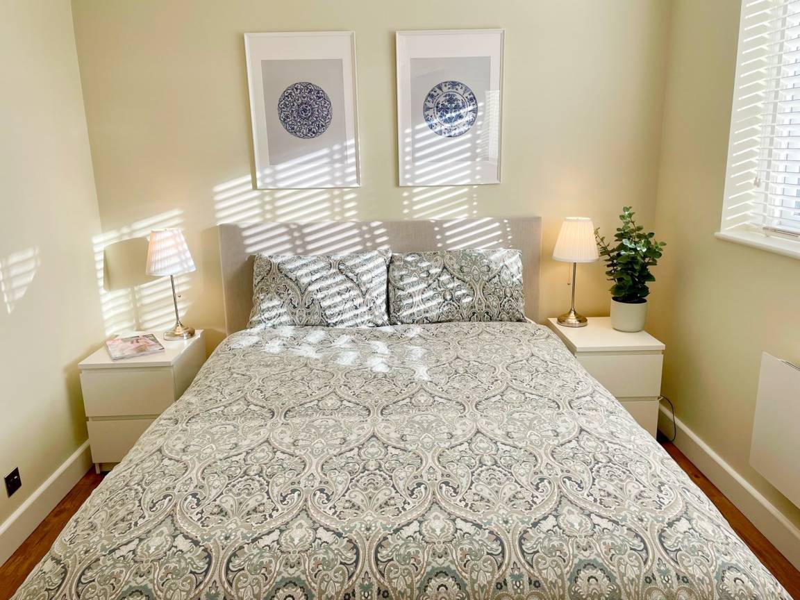65 M² Apartment ∙ 2 Bedrooms ∙ 4 Guests - Watford
