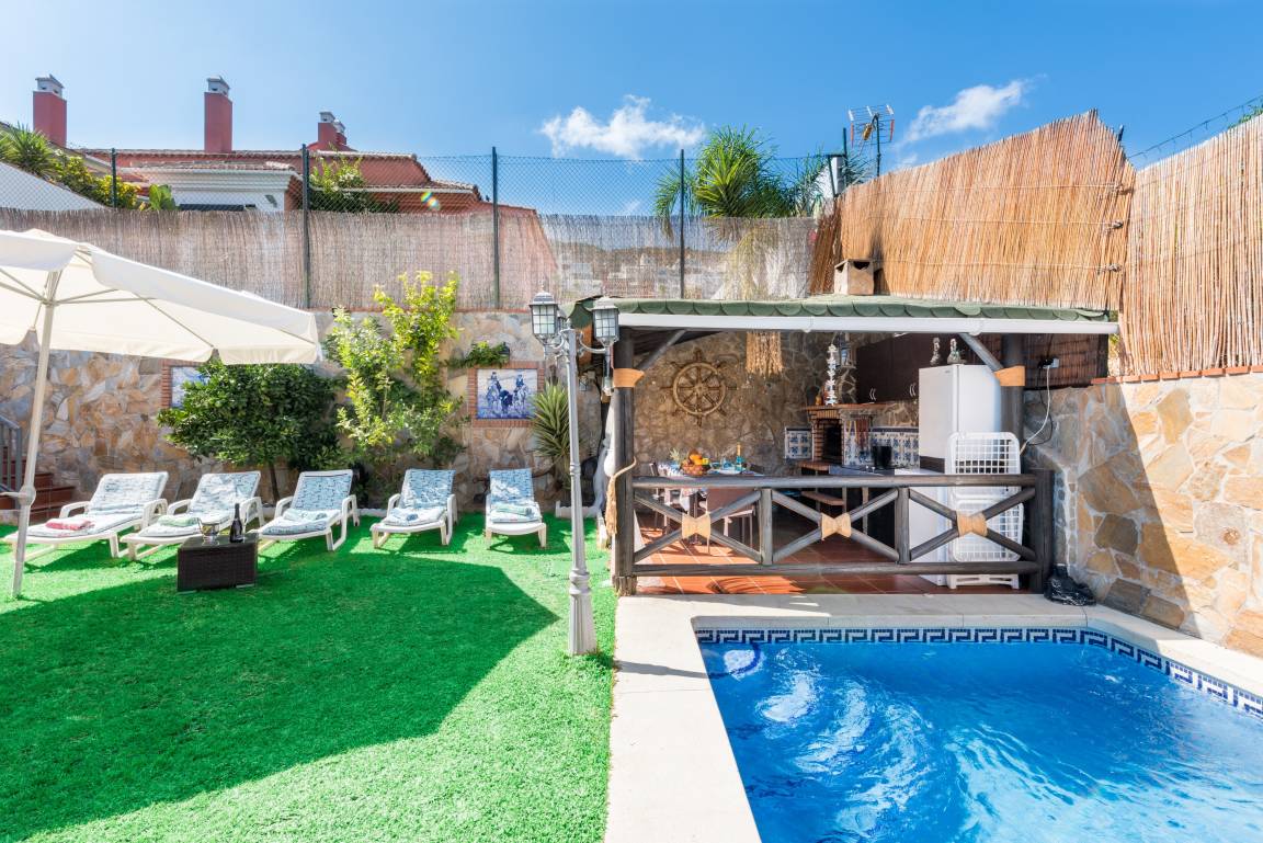 145 M² Huis ∙ 3 Slaapkamers ∙ 6 Gasten - Fuengirola