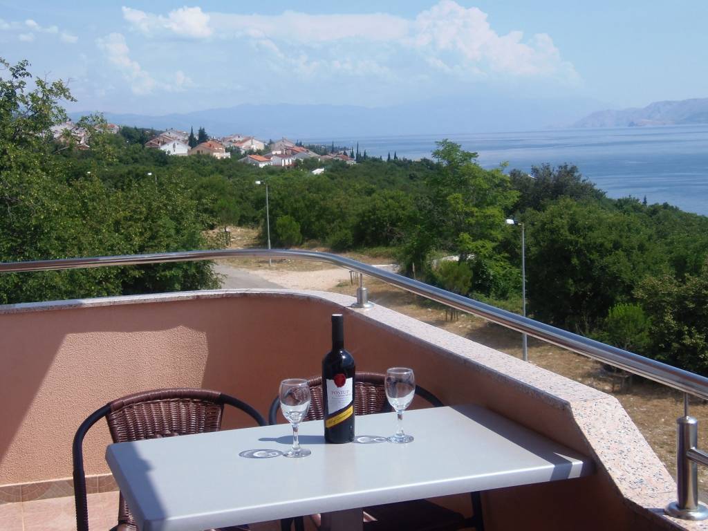 65 M² Apartment ∙ 2 Bedrooms ∙ 5 Guests - Crikvenica
