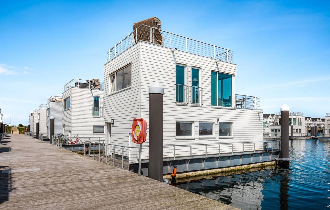 97 M² Hausboot ∙ 2 Schlafzimmer ∙ 5 Gäste - Schleswig-Holstein