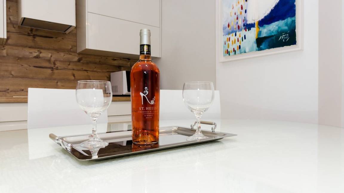 80 M² Ferienwohnung ∙ 2 Schlafzimmer ∙ 5 Gäste - Dubrovnik