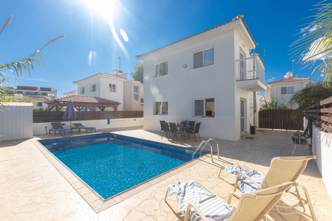 140 M² Villa ∙ 3 Chambres ∙ 7 Personnes - Chypre