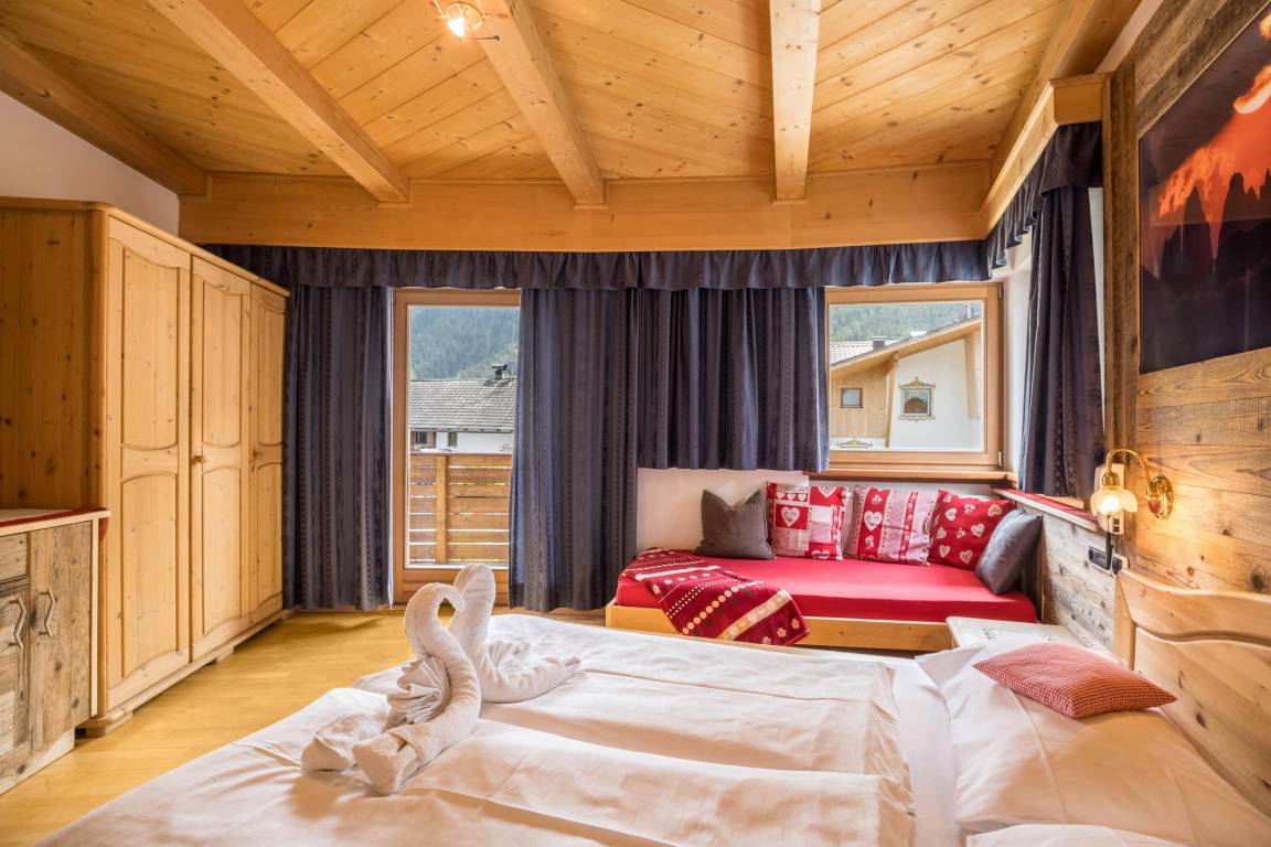 63 M² Chalet ∙ 2 Bedrooms ∙ 5 Guests - San Vigilio di Marebbe