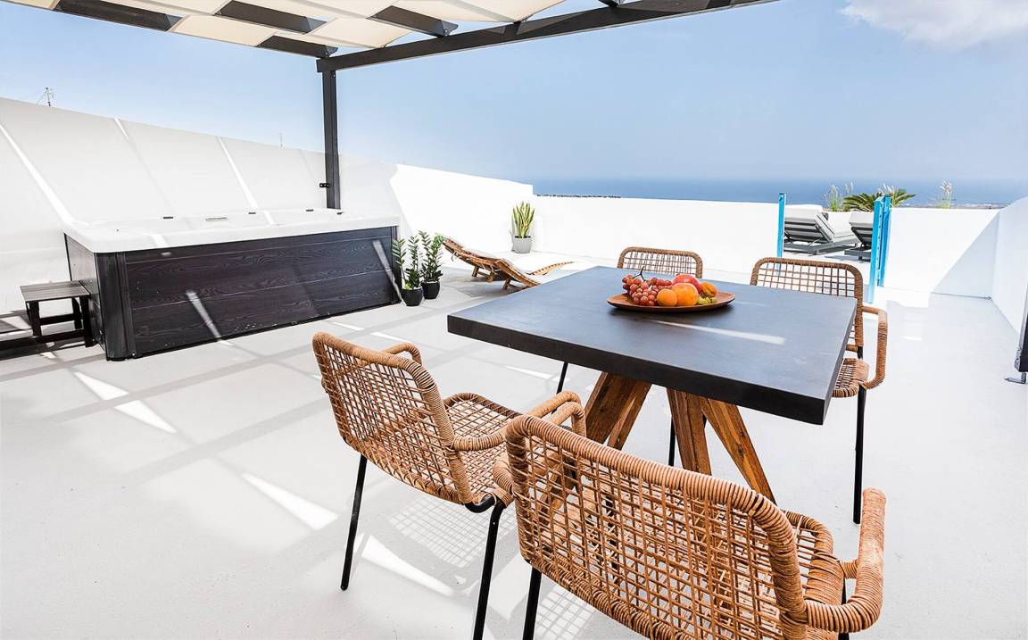 48 M² Ferienwohnung ∙ 1 Schlafzimmer ∙ 2 Gäste - Santorini