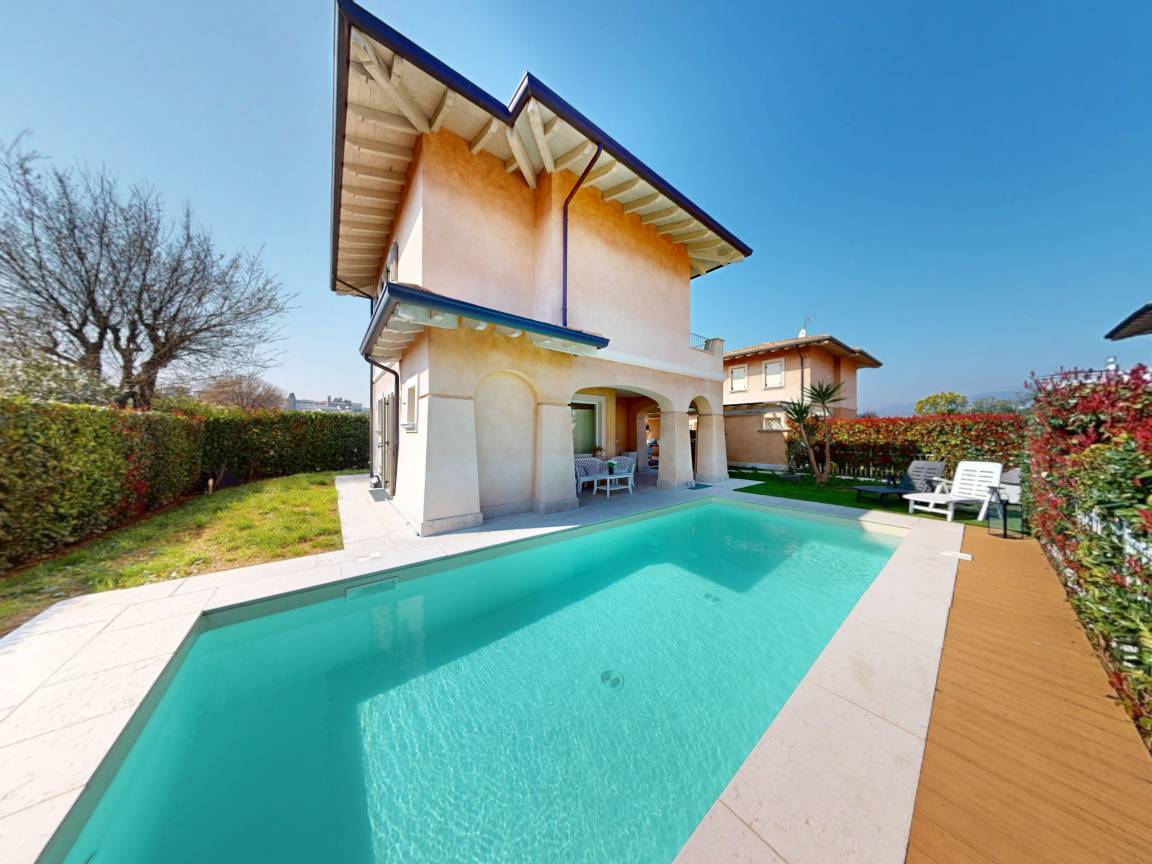 150 M² Villa Vacanza ∙ 3 Camere Da Letto ∙ 6 Ospiti - Padenghe Sul Garda