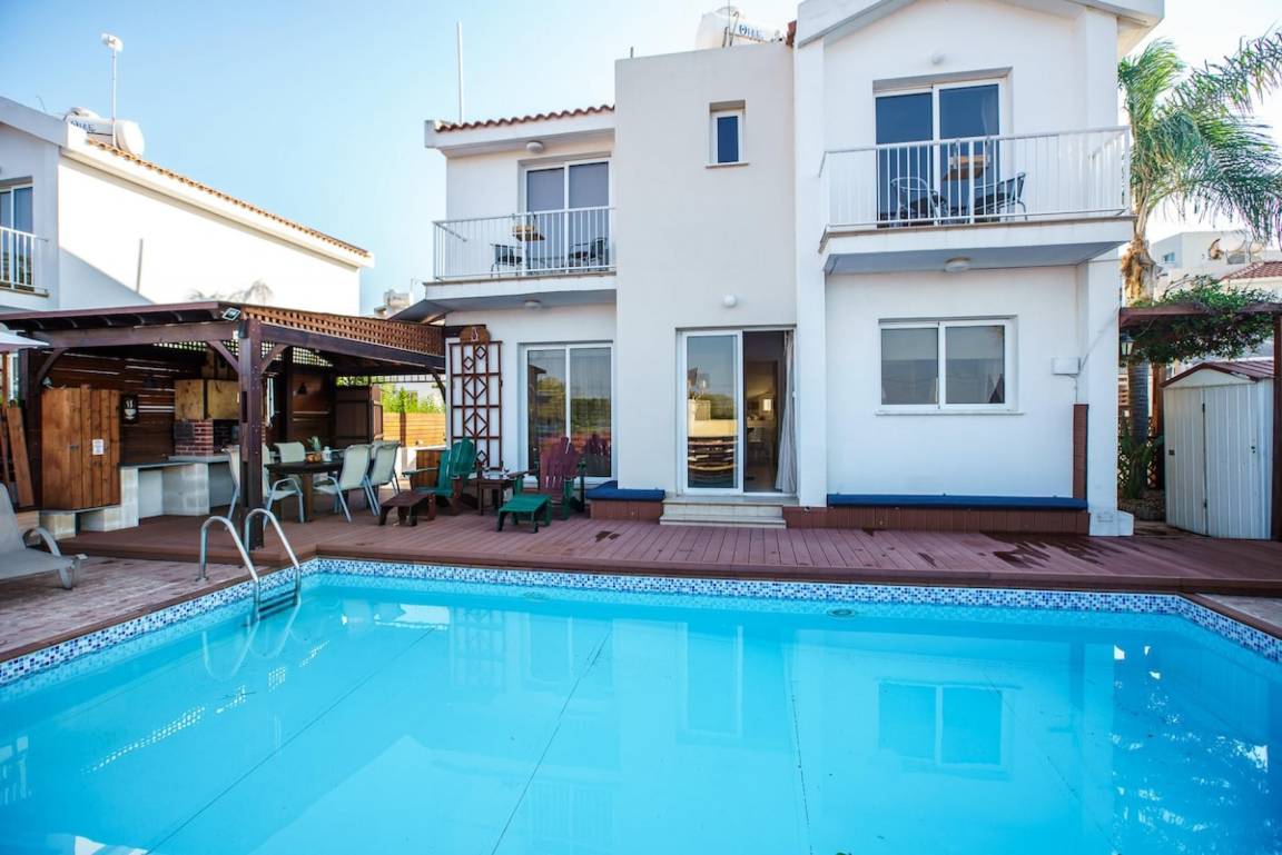 135 M² Villa ∙ 3 Chambres ∙ 6 Personnes - Protaras