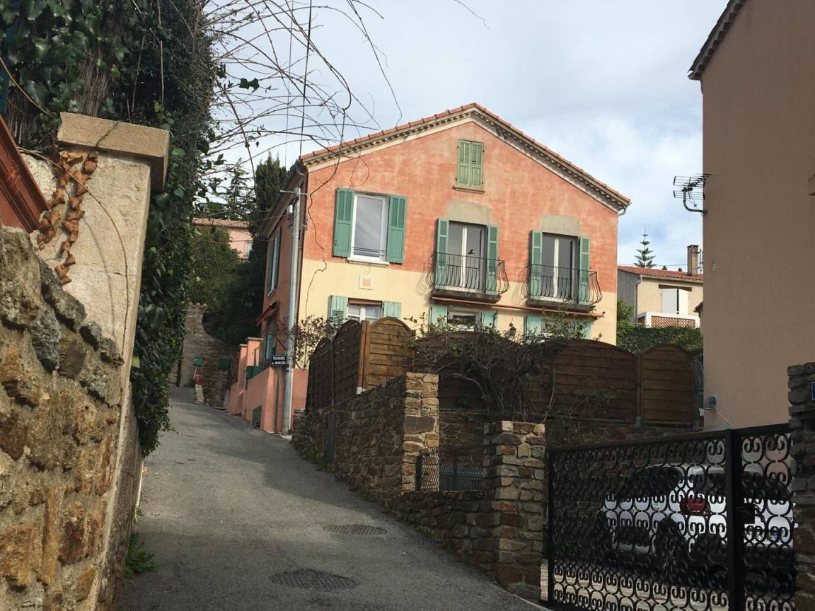 35 M² Mökki ∙ 1 Makuuhuone ∙ 2 Vierasta - Hyères