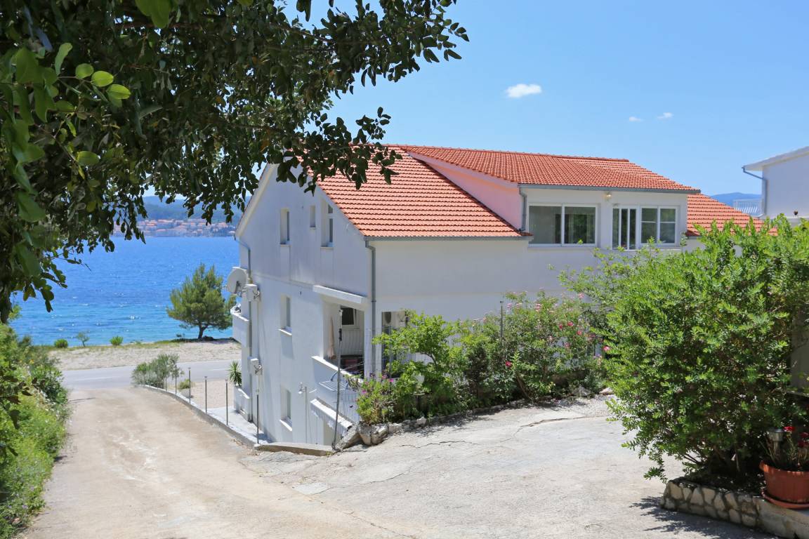 67 M² Apartment ∙ 2 Bedrooms ∙ 5 Guests - Korčula