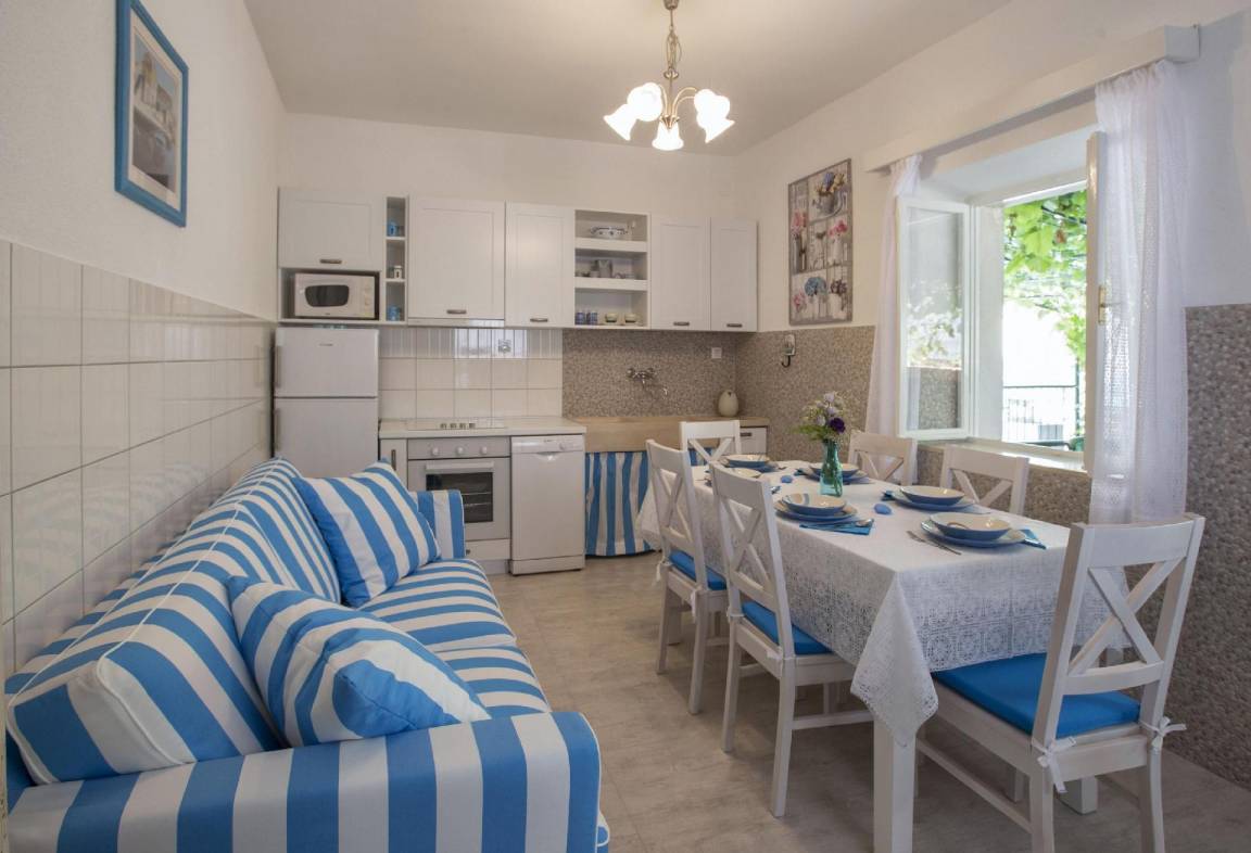 85 M² Ferienhaus ∙ 3 Schlafzimmer ∙ 8 Gäste - Postira