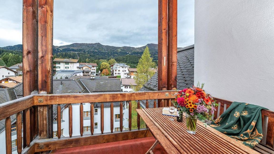 100 M² Ferienwohnung ∙ 3 Schlafzimmer ∙ 4 Gäste - Lenzerheide