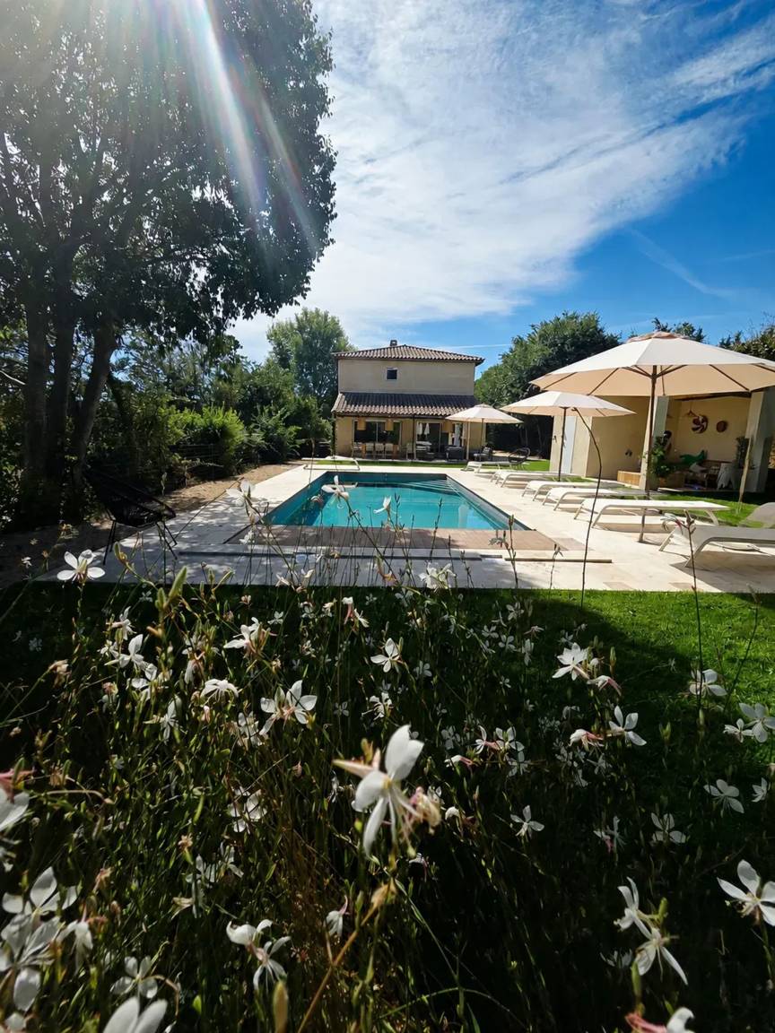 150 M² Ferienhaus ∙ 4 Schlafzimmer ∙ 10 Gäste - Uzès