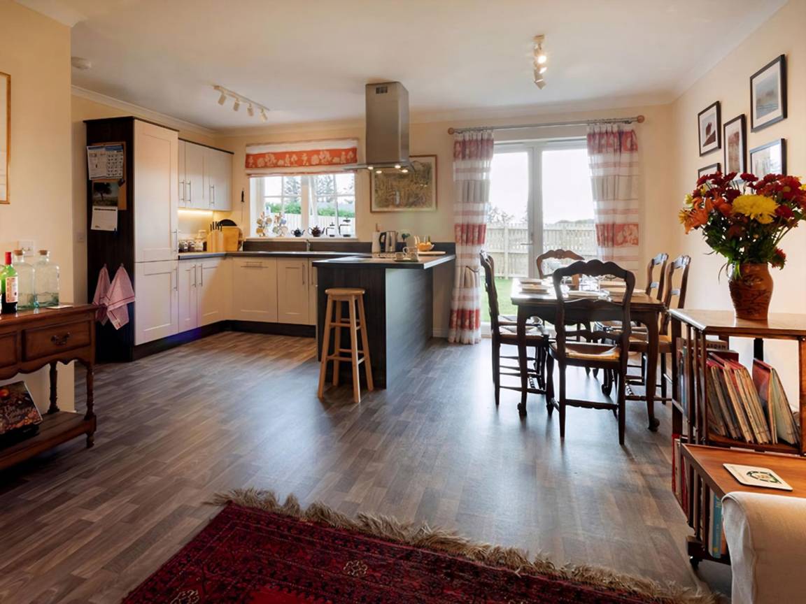 Cottage ∙ 3 Bedrooms ∙ 6 Guests - Tain