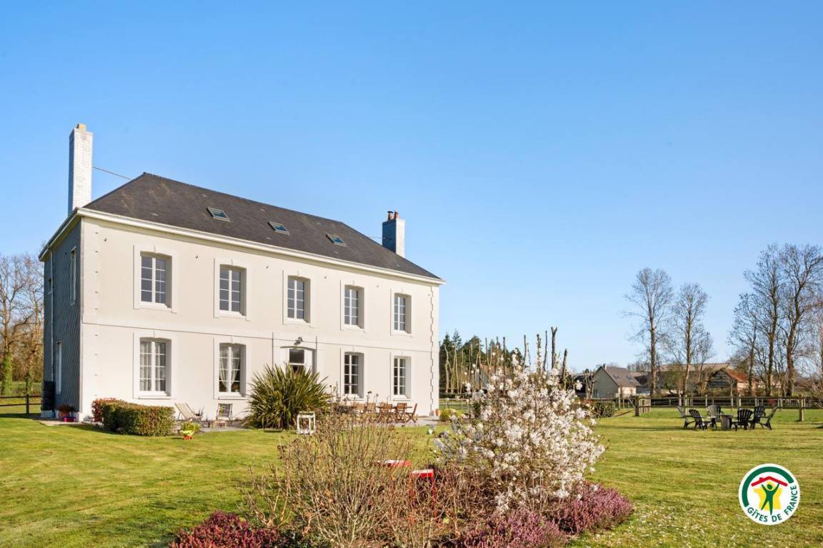 270 M² Gîte ∙ 5 Chambres ∙ 13 Personnes - Bolbec