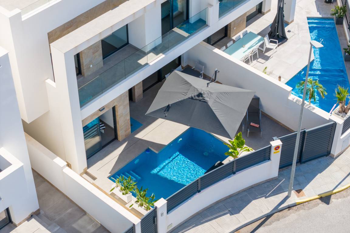 125 M² House ∙ 3 Bedrooms ∙ 6 Guests - Rojales