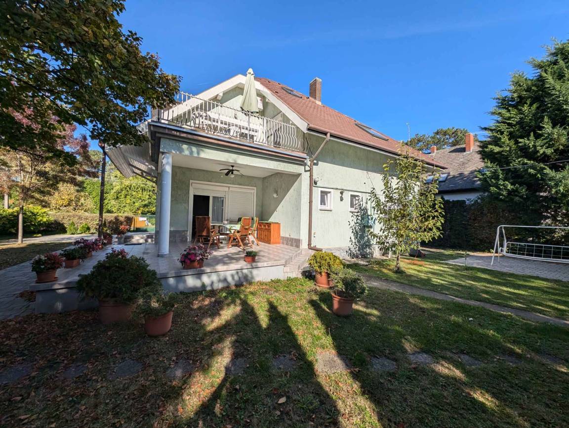 90 M² Apartment ∙ 3 Bedrooms ∙ 6 Guests - Siófok