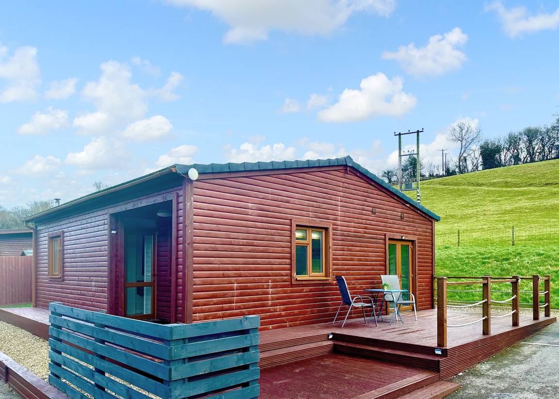 Chalet ∙ 2 Bedrooms ∙ 4 Guests - Cardiff