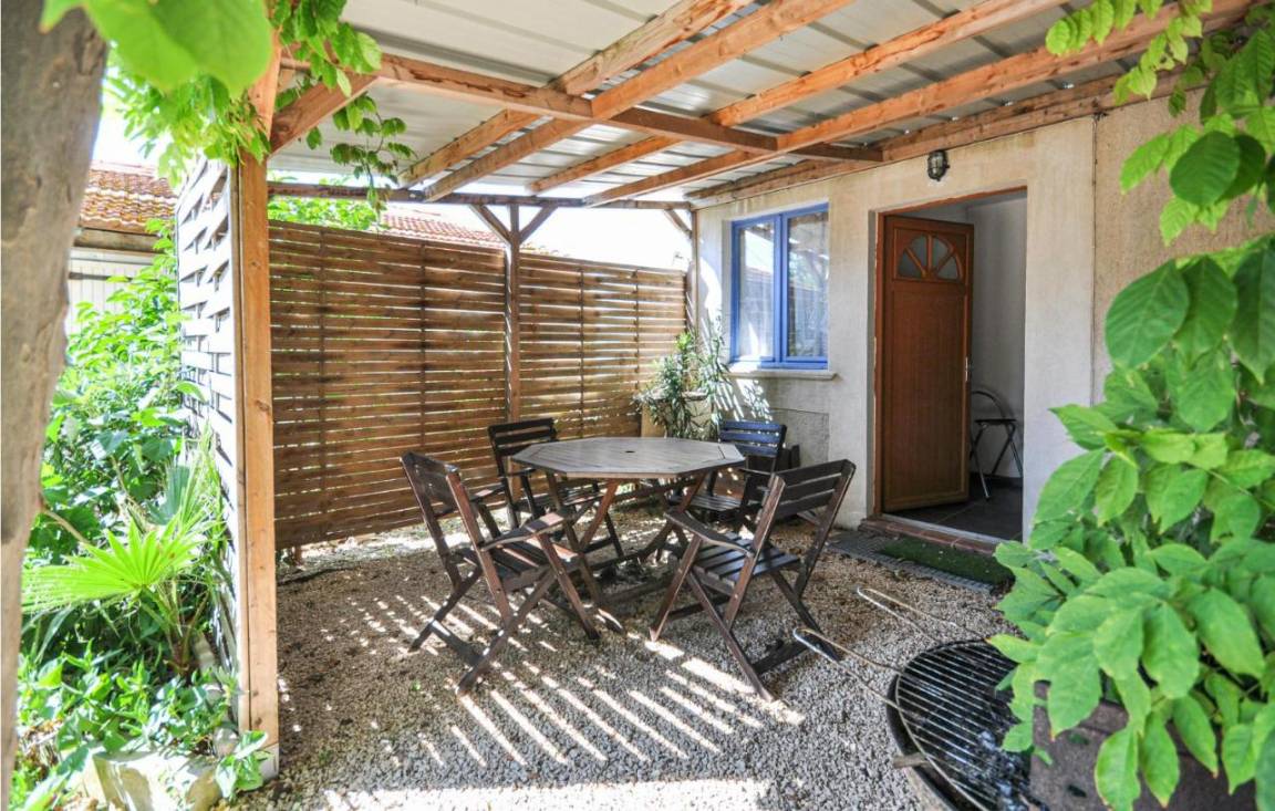 65 M² Ferienwohnung ∙ 2 Schlafzimmer ∙ 4 Gäste - Sanary-sur-Mer