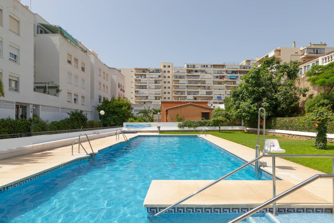 65 M² Apartment ∙ 2 Bedrooms ∙ 4 Guests - Benalmádena