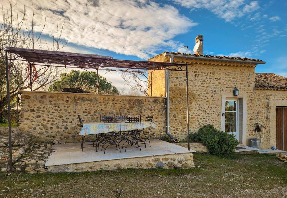 52 M² Gîte ∙ 1 Chambre ∙ 3 Personnes - Valensole