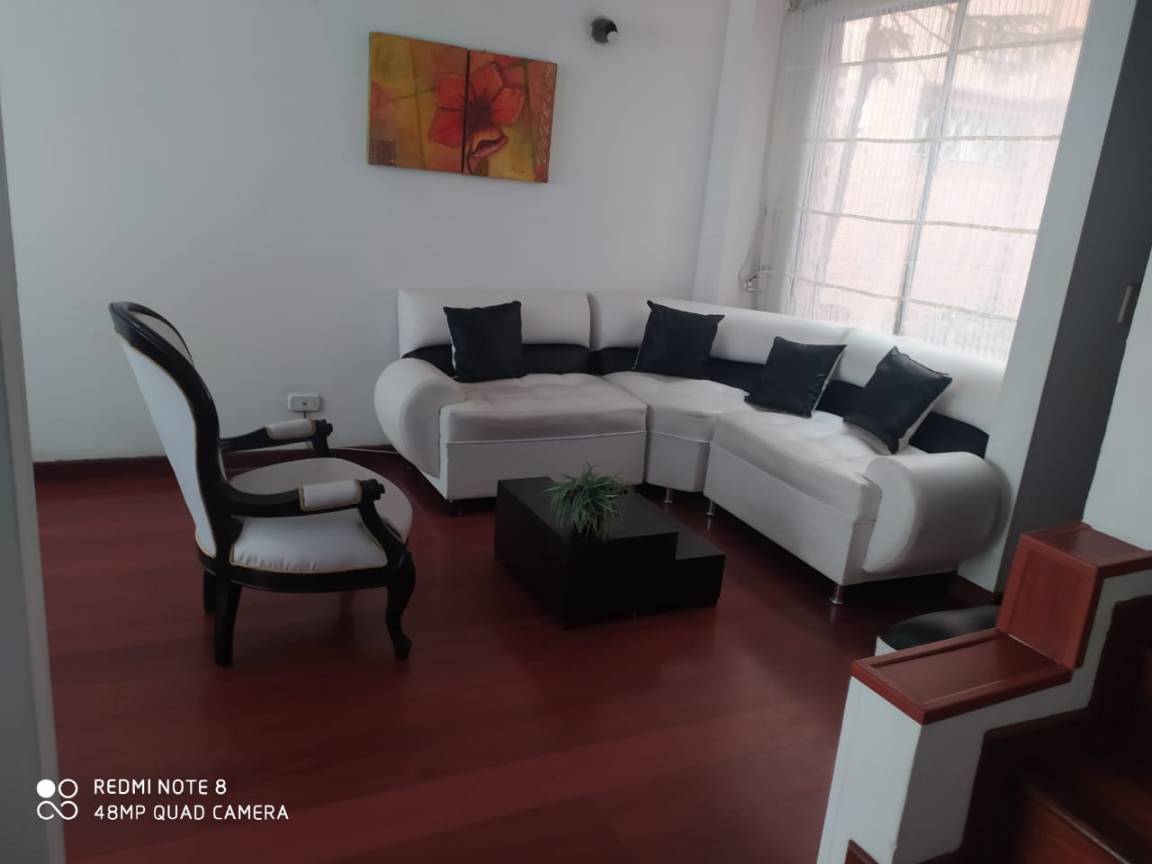 76 M² Apartamento ∙ 3 Habitaciones ∙ 4 Huéspedes - Bogotá