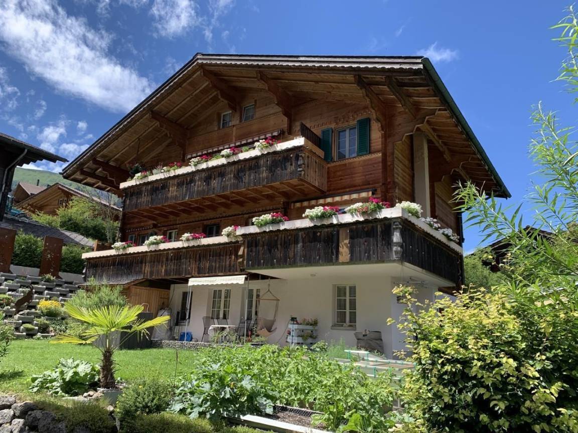 85 M² Ferienwohnung ∙ 2 Schlafzimmer ∙ 5 Gäste - Lenk