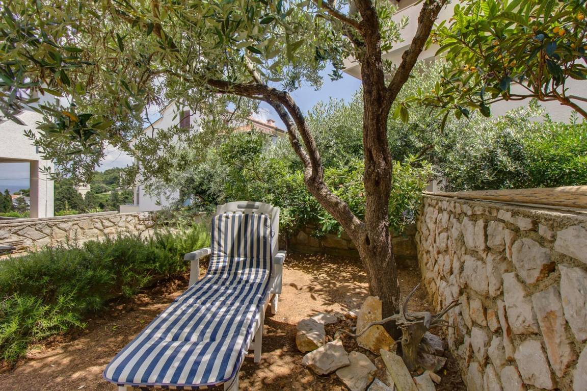 56 M² Ferienwohnung ∙ 2 Schlafzimmer ∙ 4 Gäste - Veli Lošinj