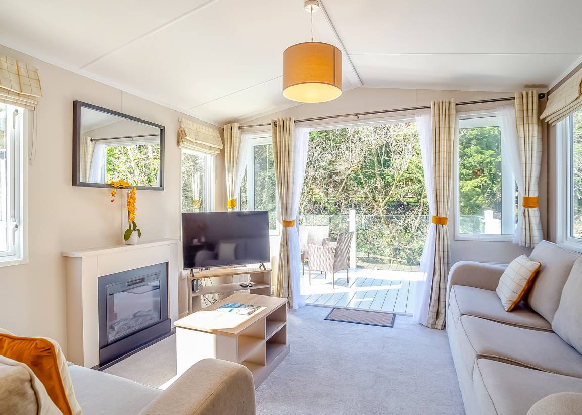 Caravan ∙ 2 Bedrooms ∙ 4 Guests - Plymouth