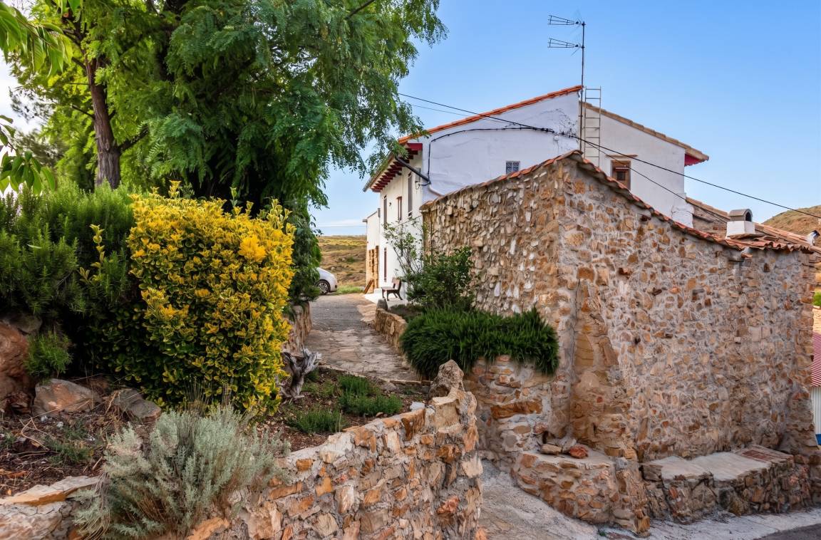 200 M² Maison De Vacances ∙ 6 Chambres ∙ 12 Personnes - Rubielos de Mora