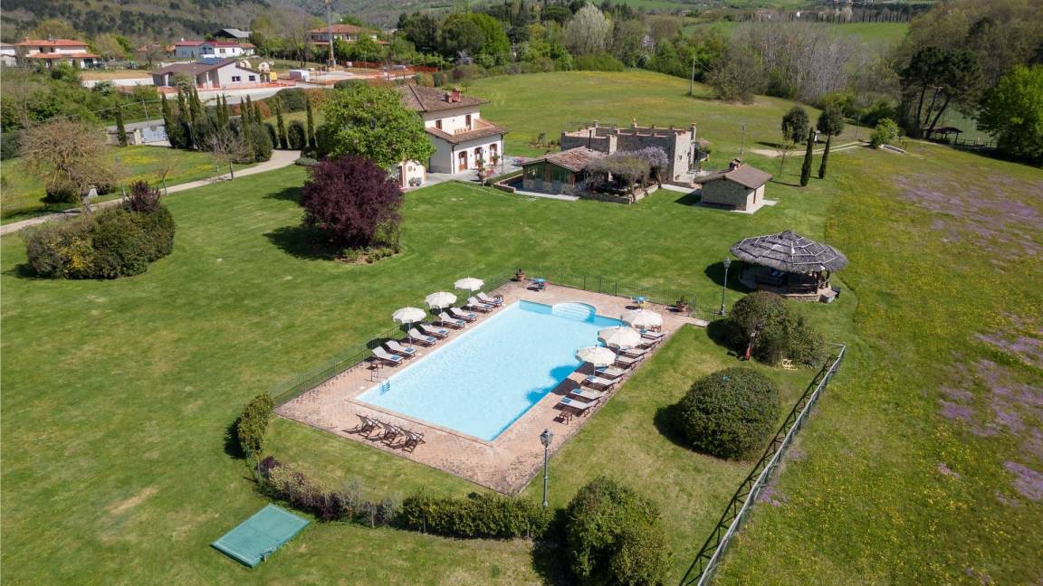 390 M² Villa ∙ 8 Bedrooms ∙ 17 Guests - Poppi