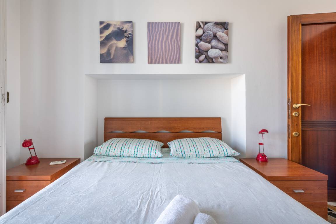 50 M² Apartamento ∙ 1 Habitación ∙ 3 Huéspedes - Cagliari